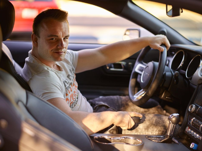 ‘Friday night - Radio Edit’ Beck Martin offers a musical therapy ...